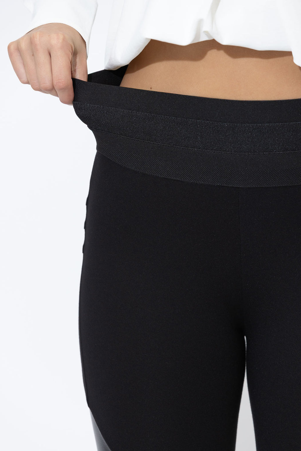 Black Panelled Miracle Pant – Motto AU