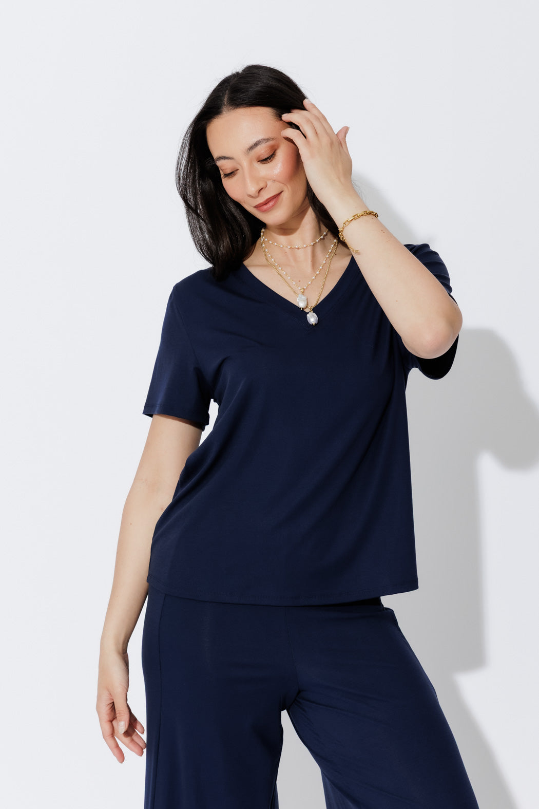 Navy Tencel V-Neck T-Shirt – Motto AU