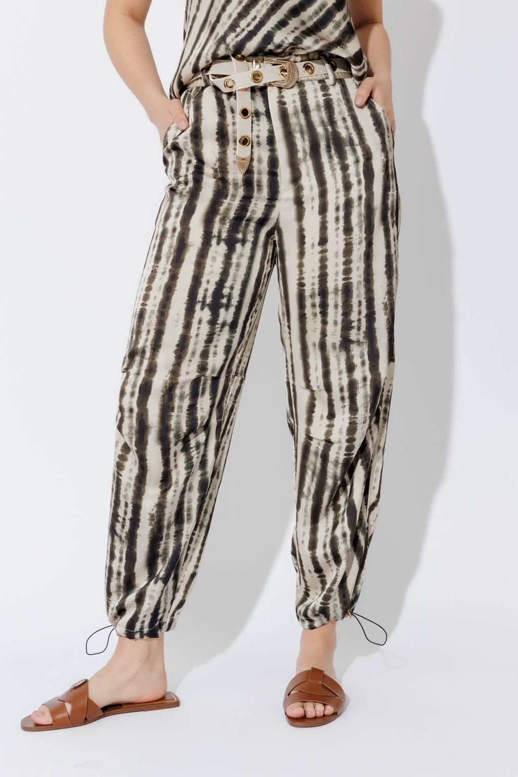 Lines Shell Pants – Motto AU
