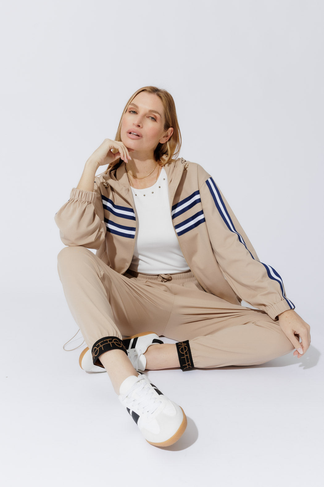 Beige Lux Street Jacket S – Motto AU